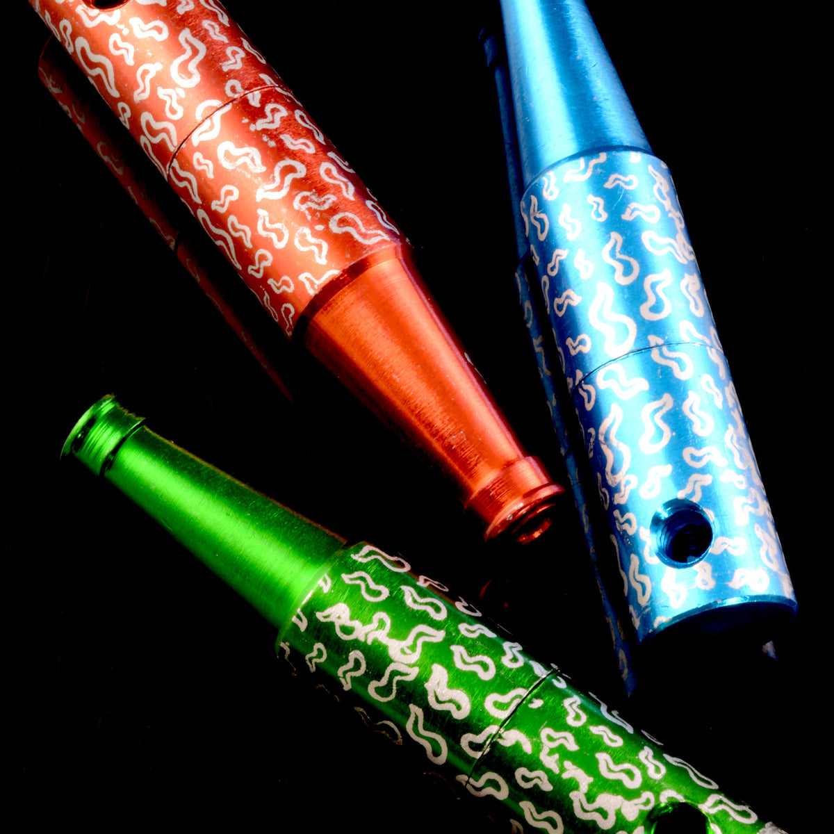 Small Metal Bat Pipe with Design - MP190 – Primate Glass